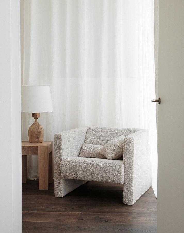 Chet Sofa – S.T,N.E.